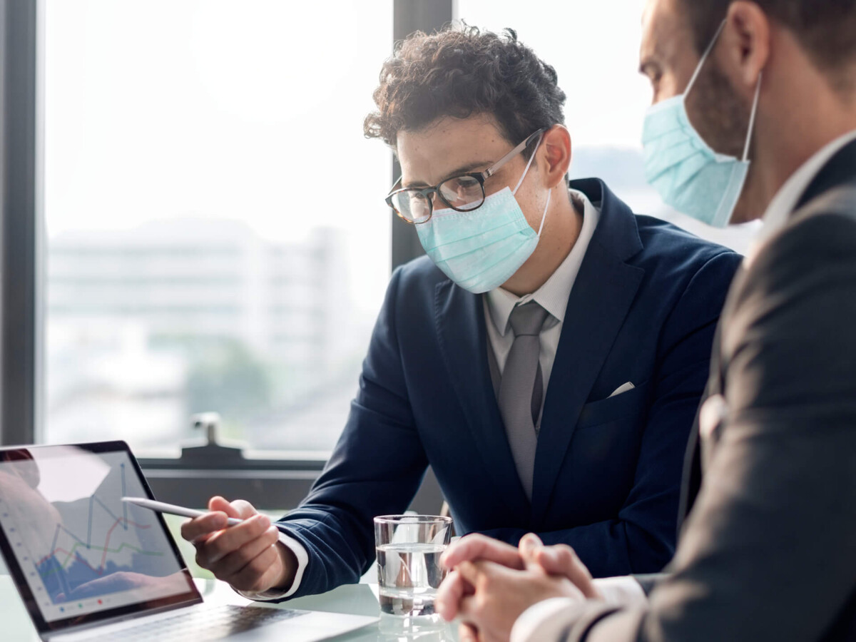 Sit correctly at your desk - Keep your back safe! - BHIVE Workspace